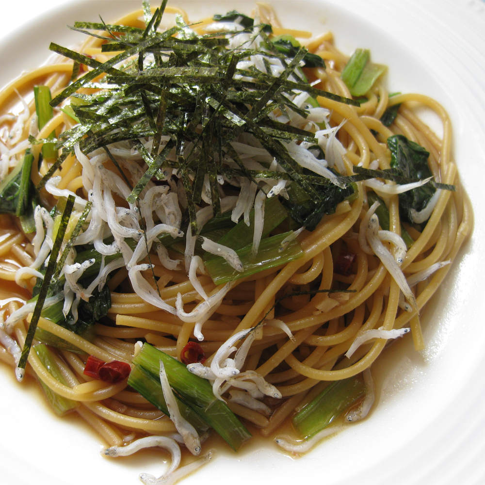小松菜としらすの和風パスタ | キッチン大友 社長ブログ